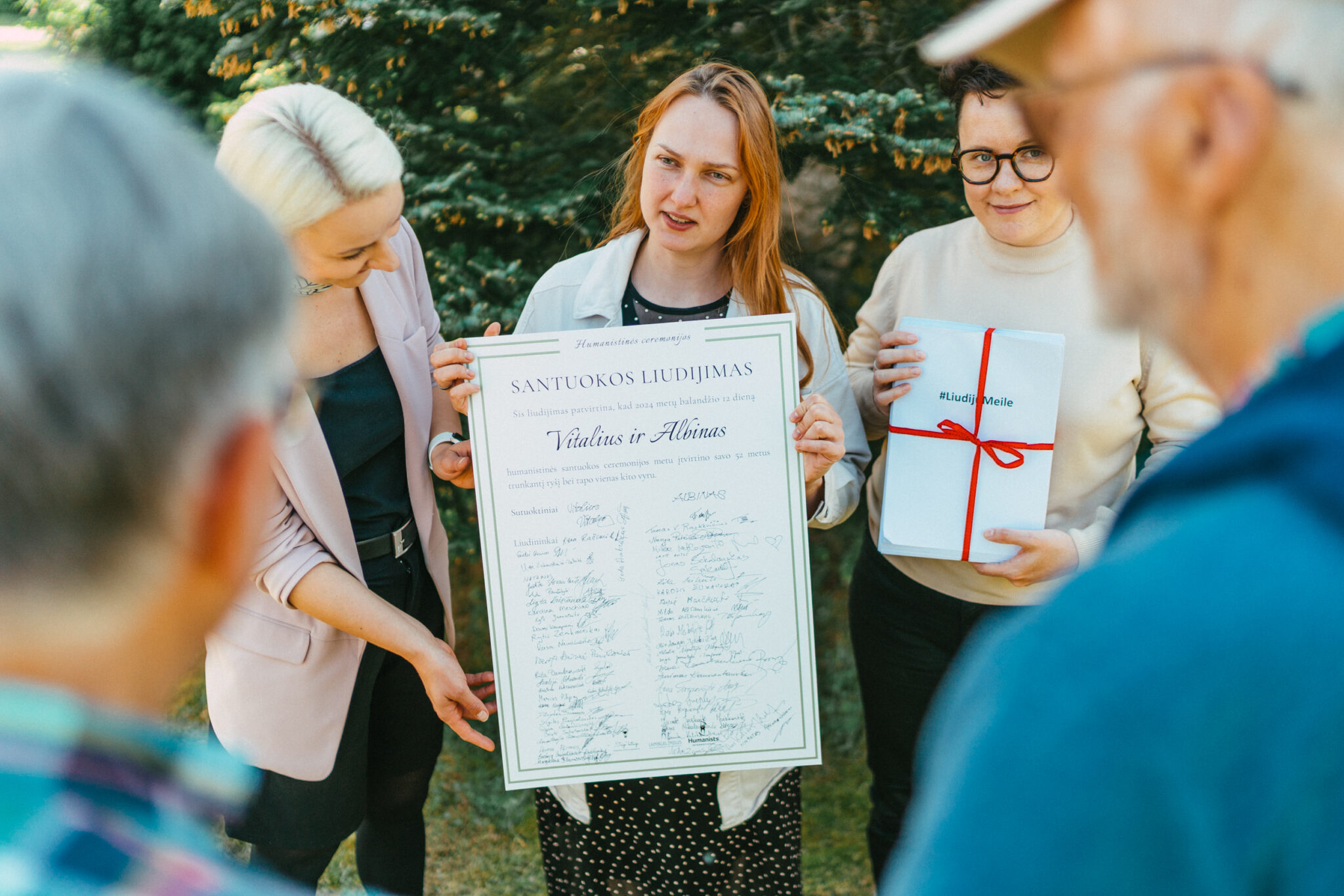 Historic humanist wedding in Lithuania gathers more than 21,000 signatures